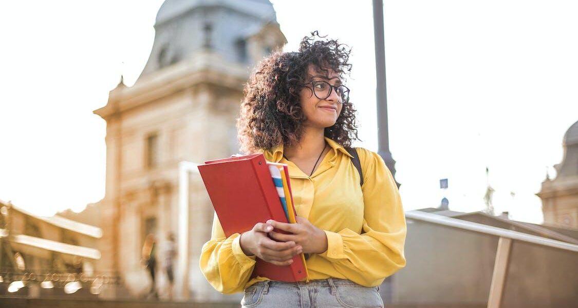 Starting College? Check Out These 10 Popular Degree Options - Go Degree