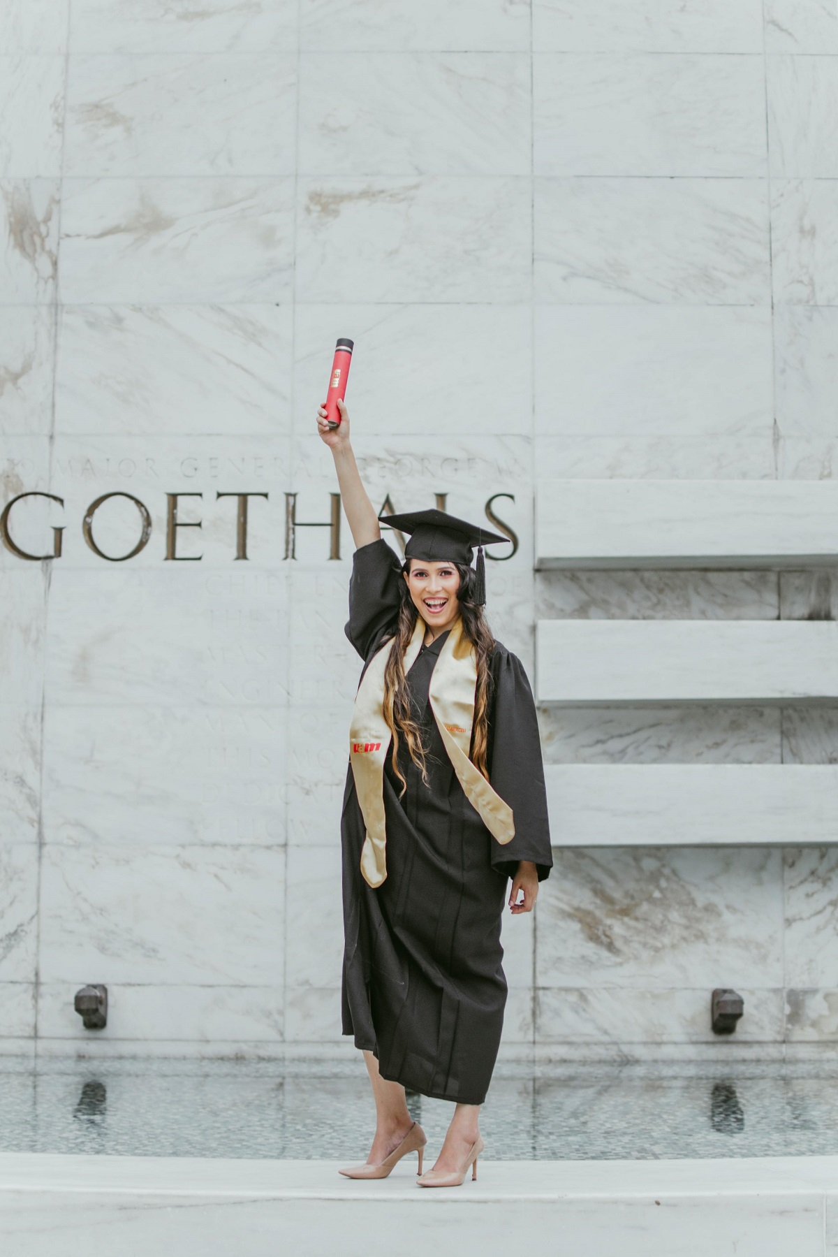 Why Choose an Associate Degree Over Bachelor's? - Go Degree