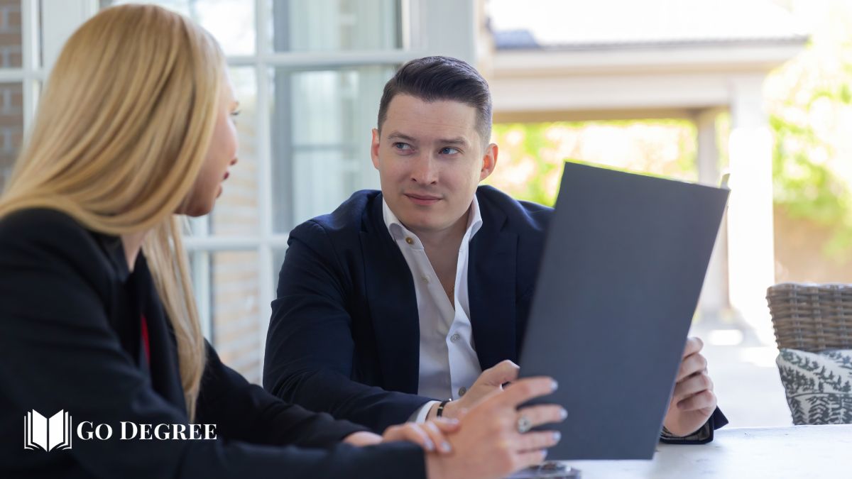 What Benefits Does a Master's Degree Offer? - Go Degree